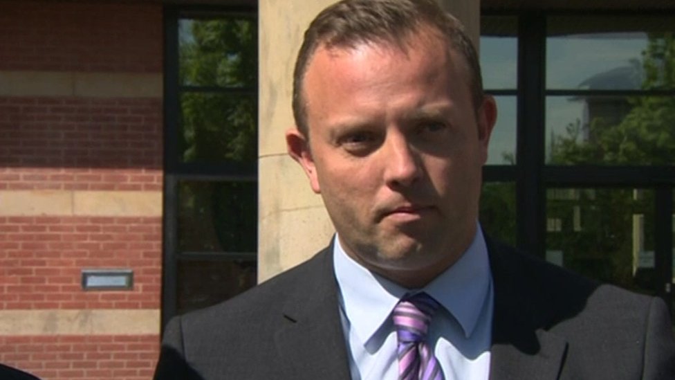 Peanut curry death: Restaurant owner 'lied to police' - BBC News