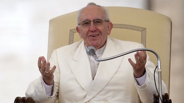 Pope Francis 'world's most popular leader' - BBC News