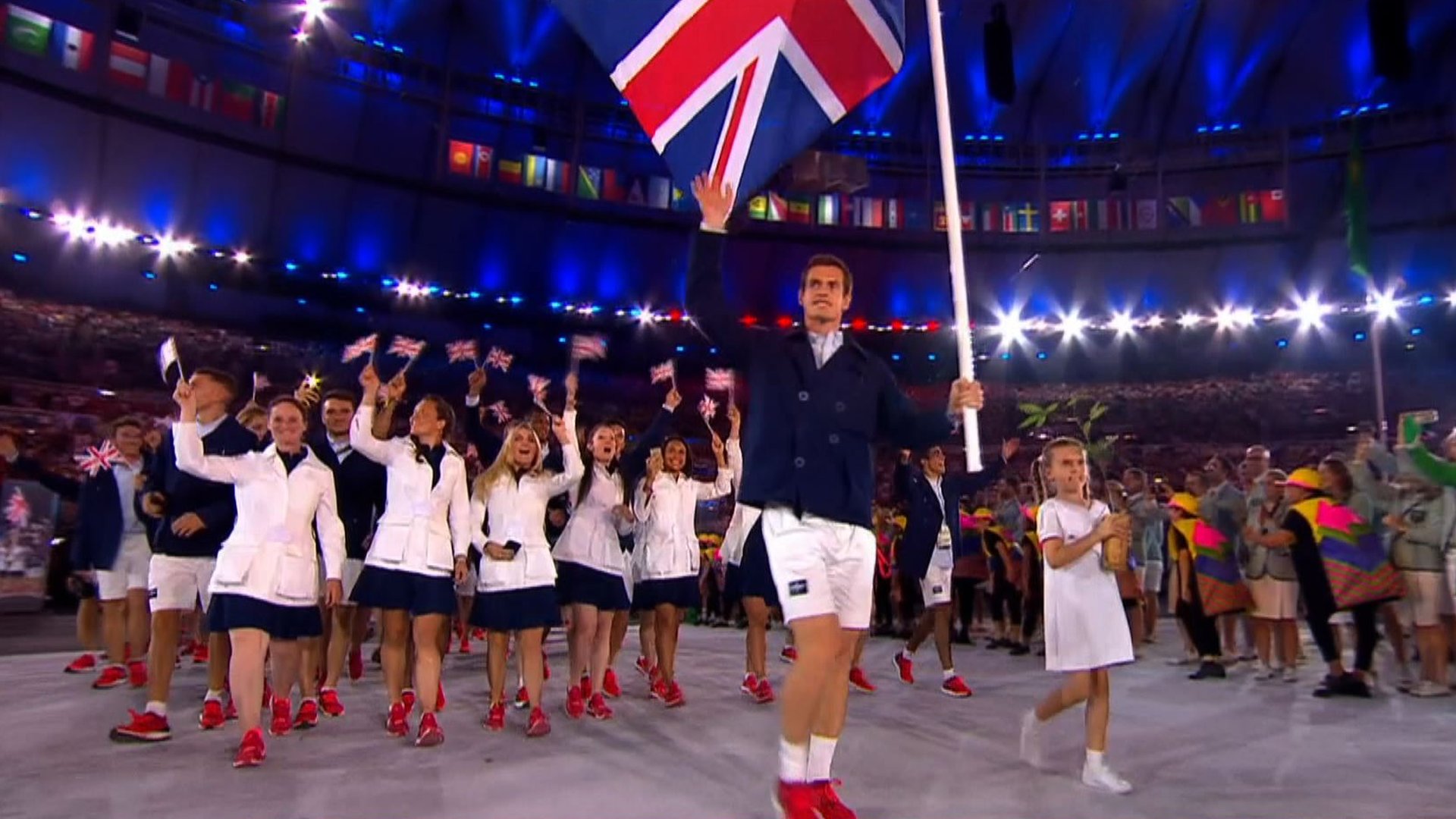 Rio 2016: Andy Murray leads Team GB out in opening ceremony | 15 Mi...
