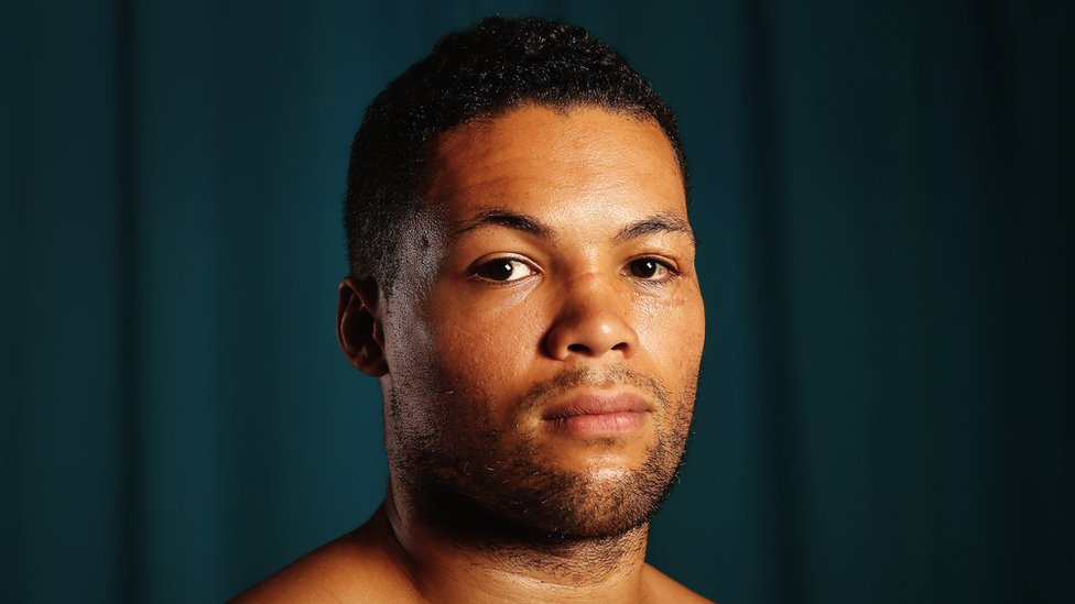 Boxer Joe Joyce: Picasso inspires me as much as Ali - BBC News