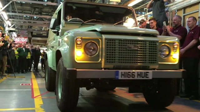 Last Land Rover Defender rolls off production line in Solihull - BBC News