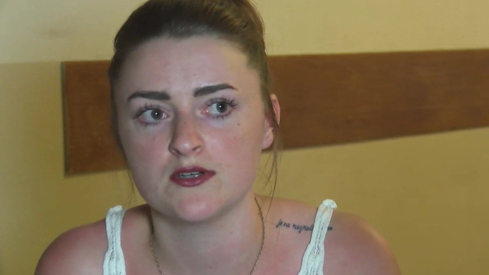 British tourist describes moment Thai bomb went off - BBC News