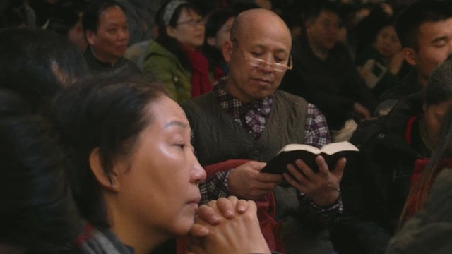 Growing numbers of Christians in China under scrutiny - BBC News