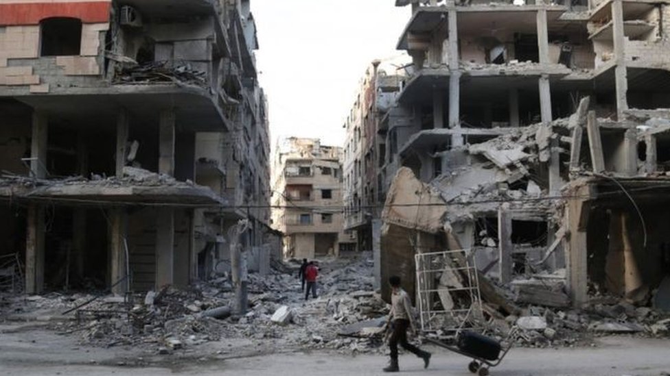 Perang Suriah : 'Pasukan pro-Assad merebut kembali 10% wilayah Ghouta ...