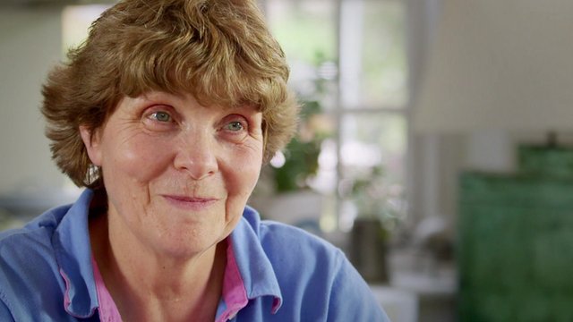 Post Office 'assisting' review of postmasters' convictions - BBC News