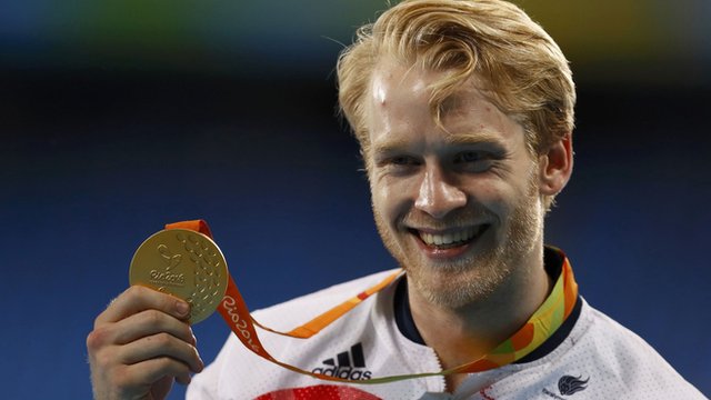 Stef Reid: Paralympians are 'an amazing group of people' - BBC Newsround