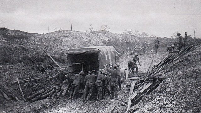 War bulletin: Mametz soldiers hailed as heroes - BBC News