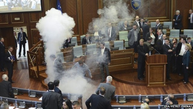 Protesters set Kosovo government building on fire - BBC News