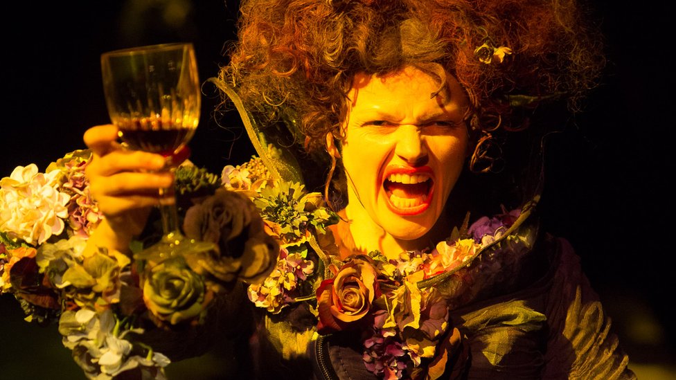 Maxine Peake up for Manchester Theatre Awards - BBC News