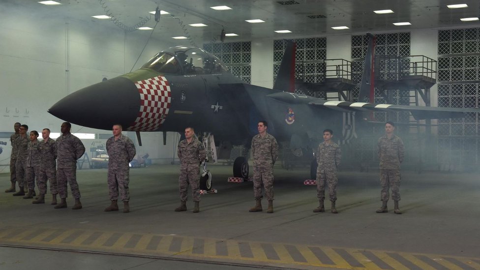 RAF Lakenheath F-15 jets painted in wartime colours - BBC News