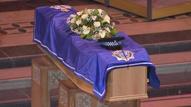 PC Dave Phillips' funeral held in Liverpool - BBC News