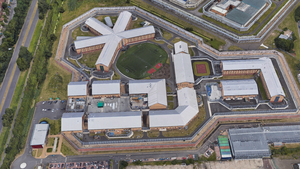 HMP Thameside prisoner killed after throat slash incident - BBC News