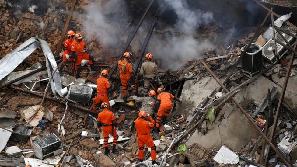 Rio de Janeiro buildings destroyed by suspected gas blast - BBC News