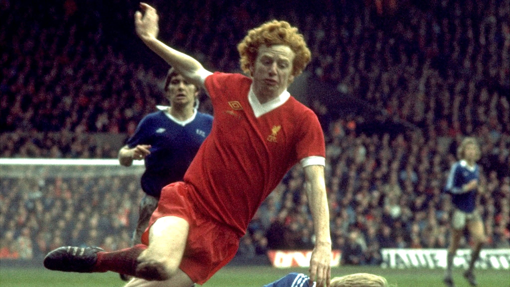 Liverpool star David Fairclough's shirt for sale | 15 Minute News