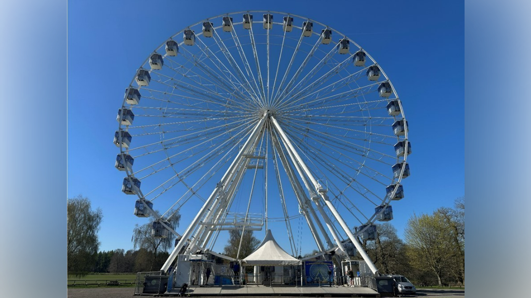 Worlds Largest Enclosed Ferris Wheel
