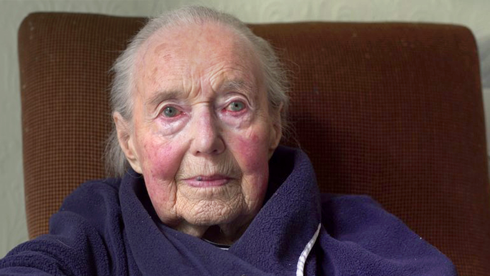 Rebecca Bevan's Instagram, Twitter & Facebook on IDCrawl