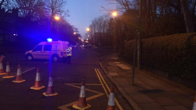 Children injured in Liverpool car collision - BBC News