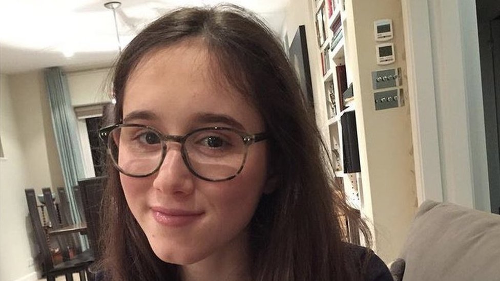 Holly Sanchez's Instagram, Twitter & Facebook on IDCrawl