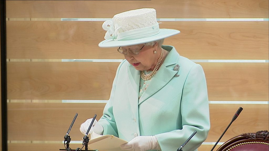 The Queen speaks of 'hope and optimism' at Scottish Parliament opening ...