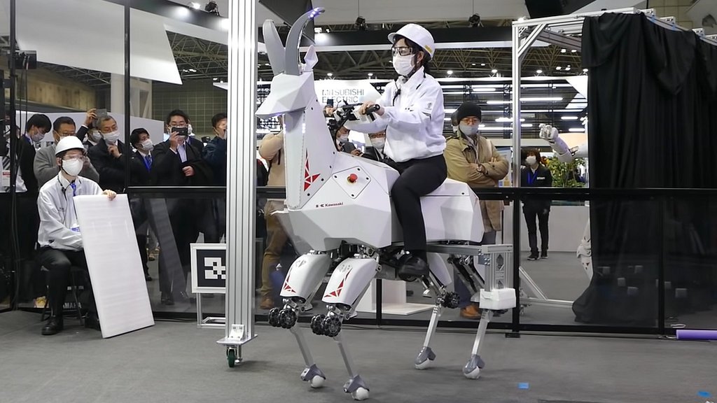 Robot goat revealed by Kawasaki - CBBC Newsround