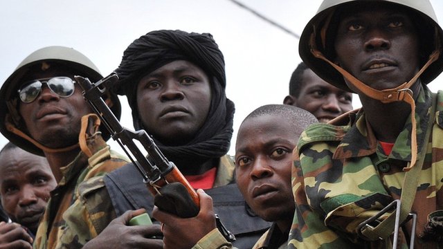 Central African Republic election to take place amid violence - BBC News