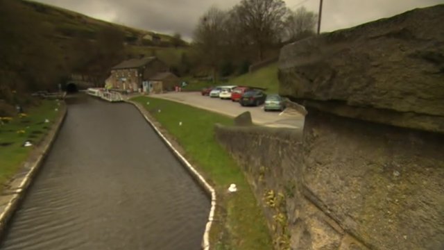 Take a trip through Standedge tunnel - BBC News