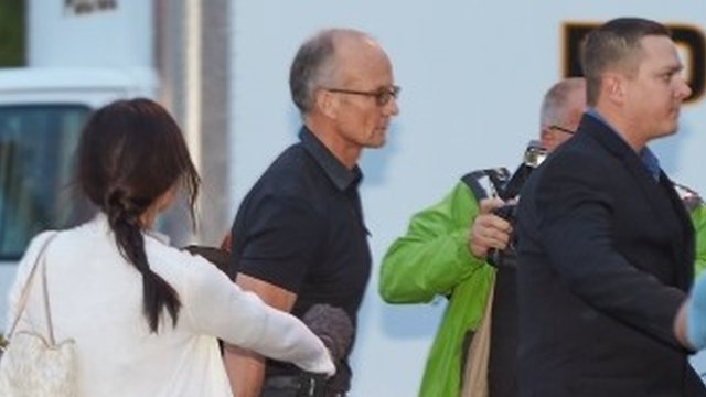 Fury as Cecil the lion's killer Walter Palmer returns to work - BBC News