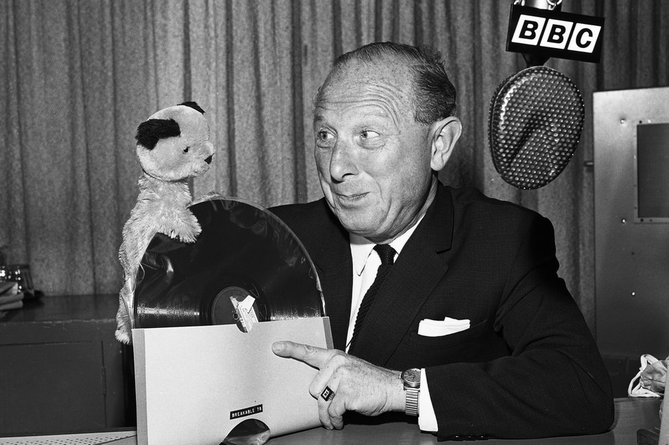 Sooty at 70: Magic, water pistols and enduring popularity - BBC News