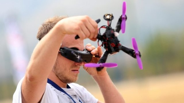 Competitive drone racing zooming onto our TV screens - BBC Newsround