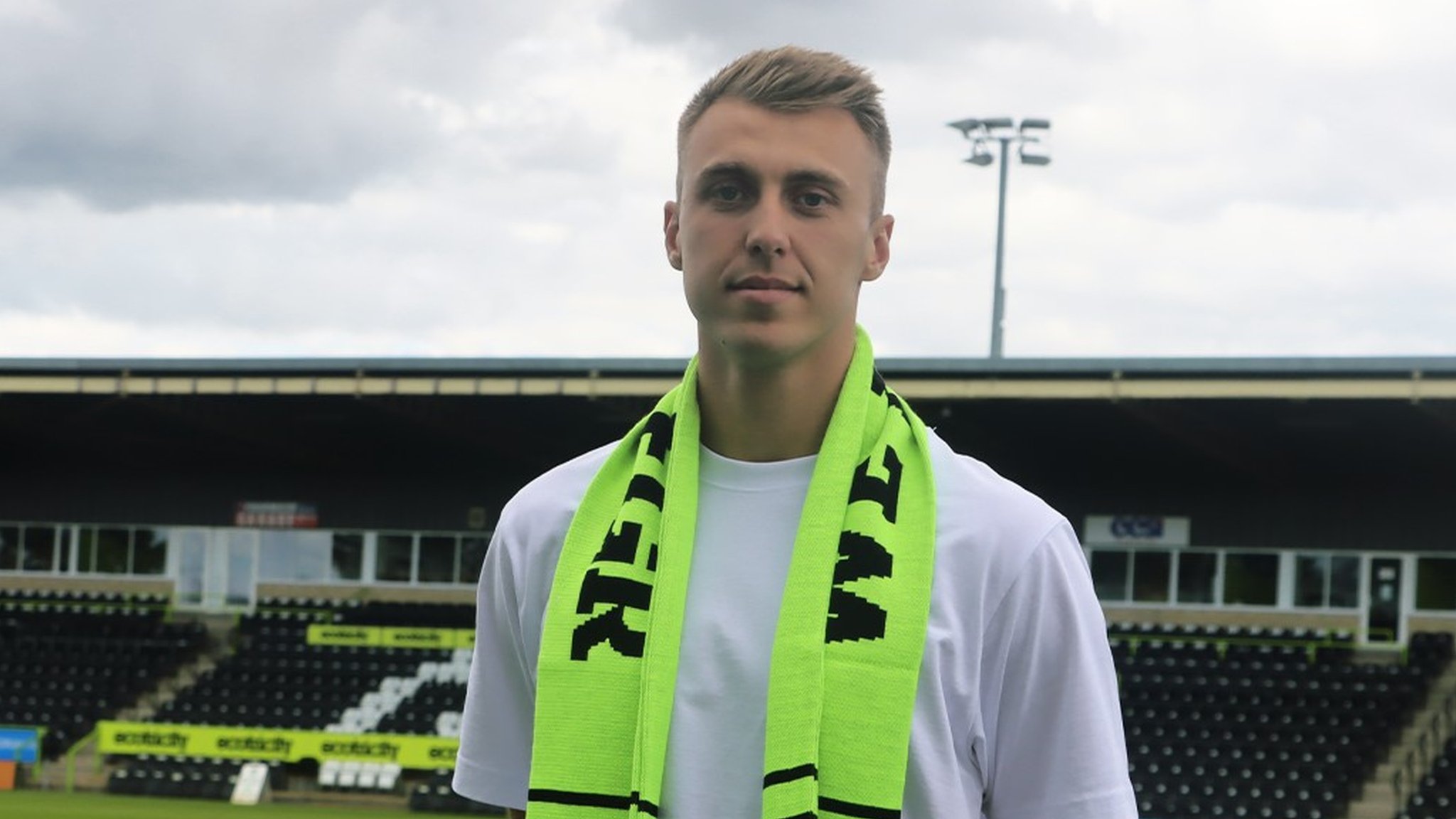 Jamie Searle Jamie Searle: Forest Green Rovers Sign Goalkeeper From