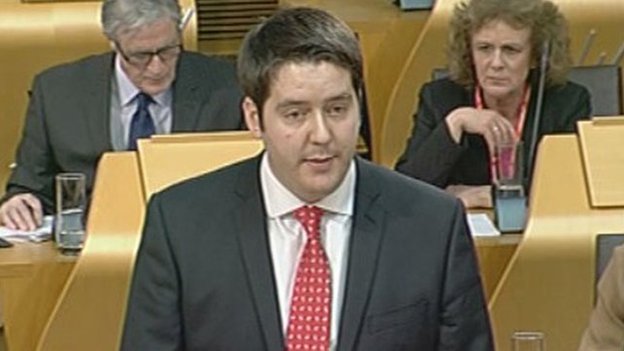 Who is in Scottish Labour's frontbench team? - BBC News