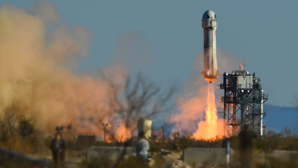 Blue Origin: Jeff Bezos's rocket malfunctions during trip to space ...