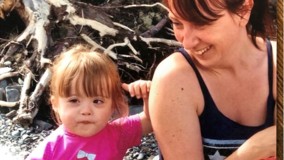 Tania Harrison's Instagram, Twitter & Facebook on IDCrawl