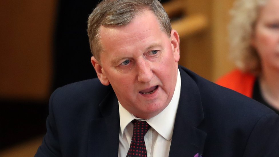 Kelly Rowley's Instagram, Twitter & Facebook on IDCrawl