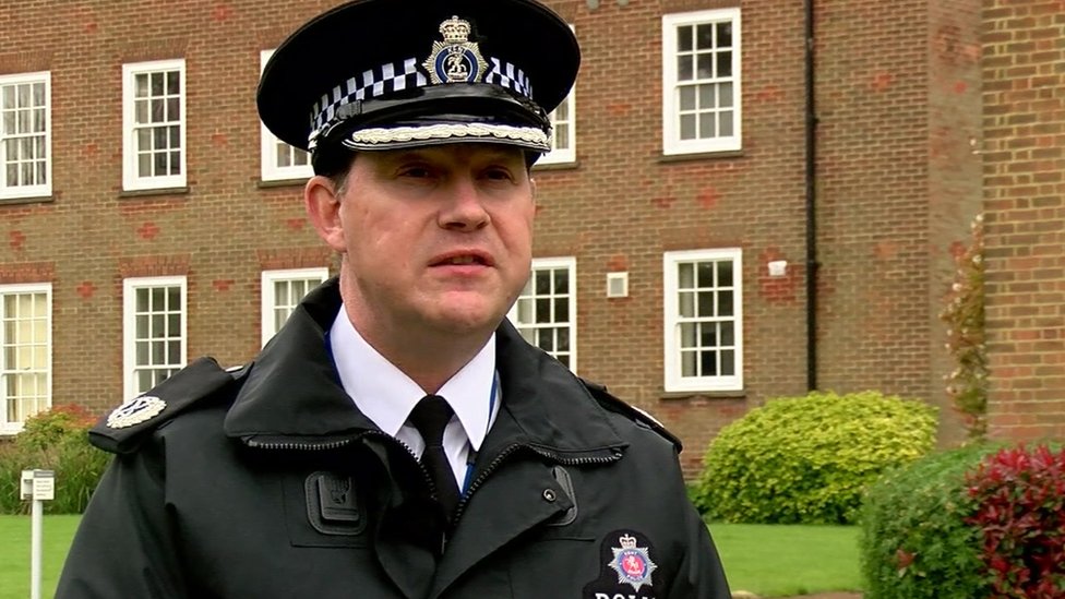 Shot Kent man 'was wanted' over Roy Blackman death - BBC News