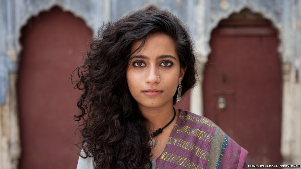 My poem calling for girls' rights across the world - BBC News