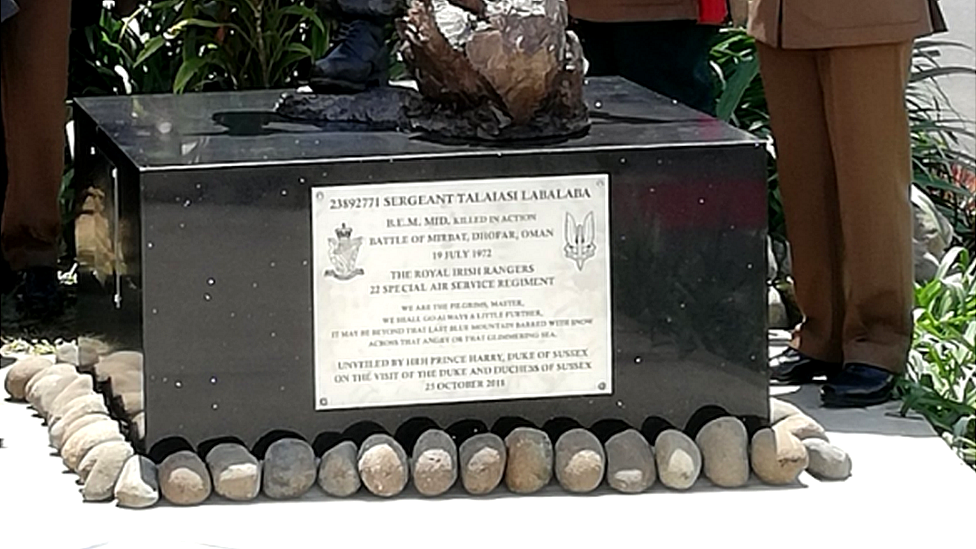 Labalaba Statue