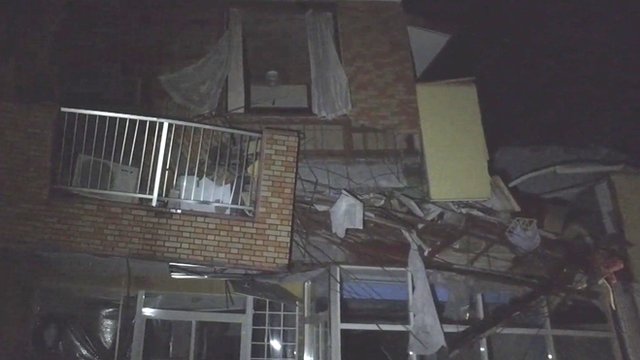 Japan earthquake: Bridge collapse shows scale of damage - BBC News