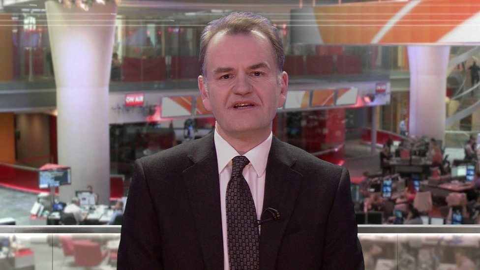 BBC News - E-cigarettes should be offered to smokers, say doctors