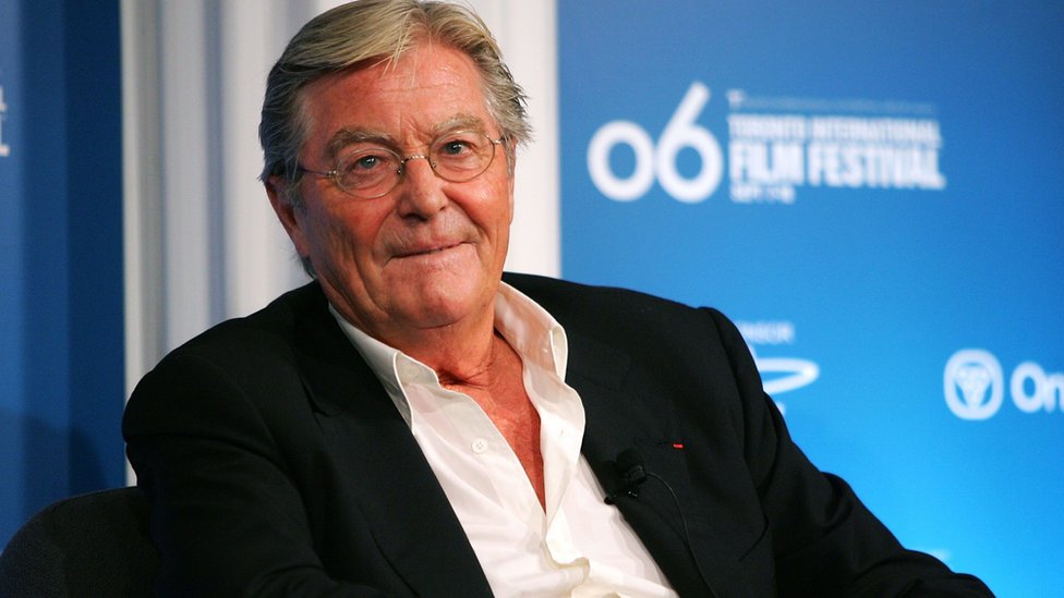 Peter Mayle: A Year in Provence author dies at 78 - BBC News