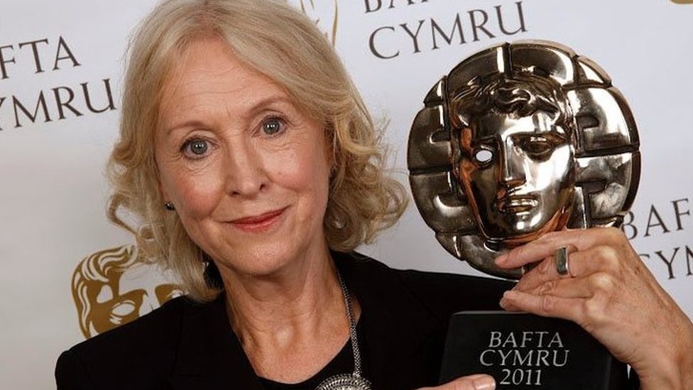 Ateb y Galw: Sharon Morgan - BBC Cymru Fyw