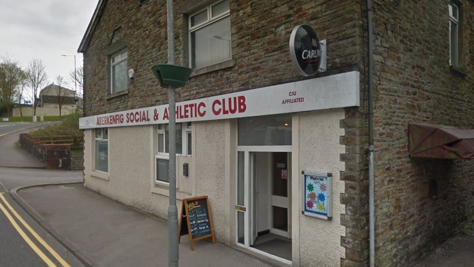 Teenager in hospital after Aberkenfig, Bridgend, attack - BBC News