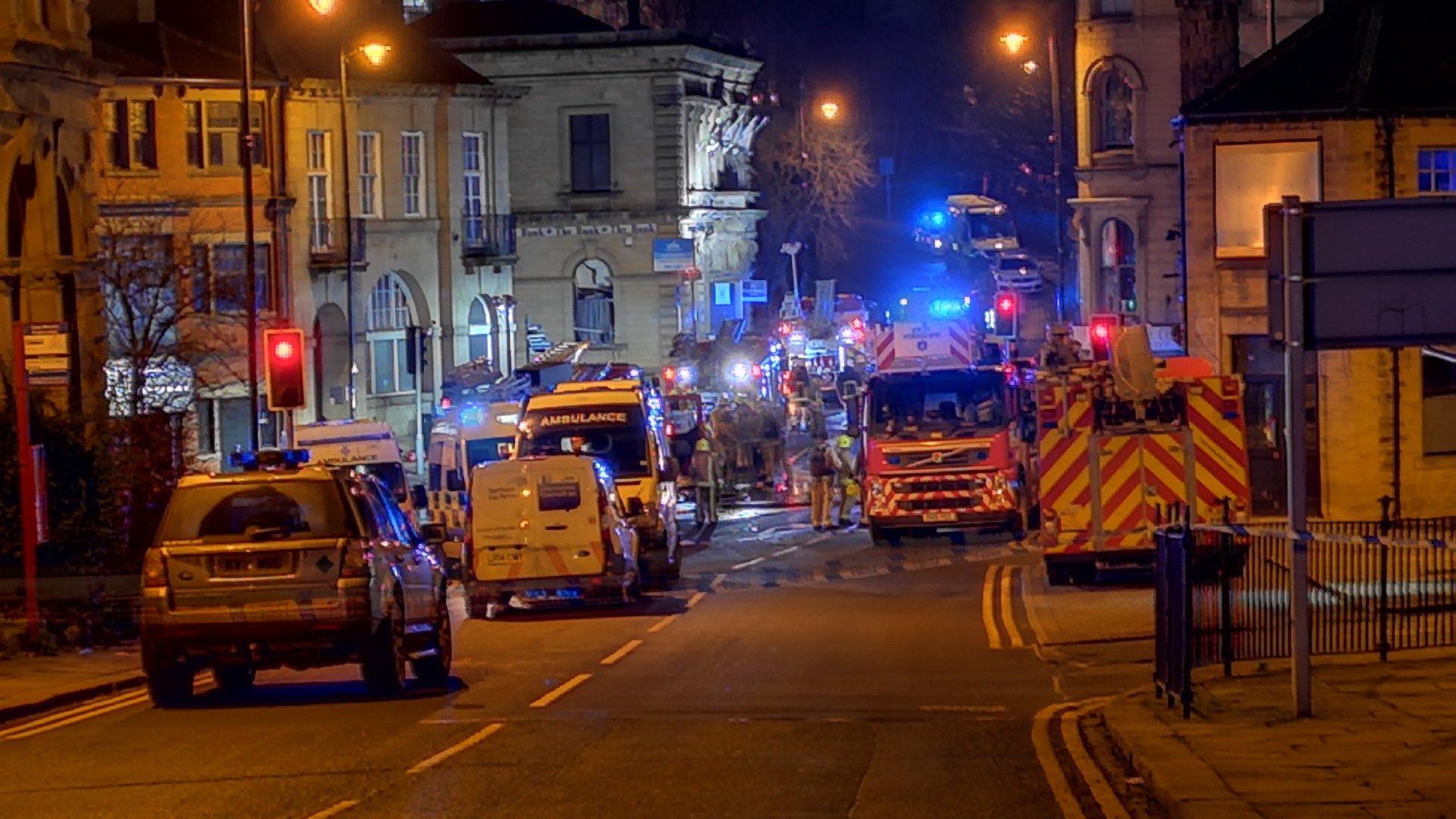 Explosion in Batley: As it happened - BBC News