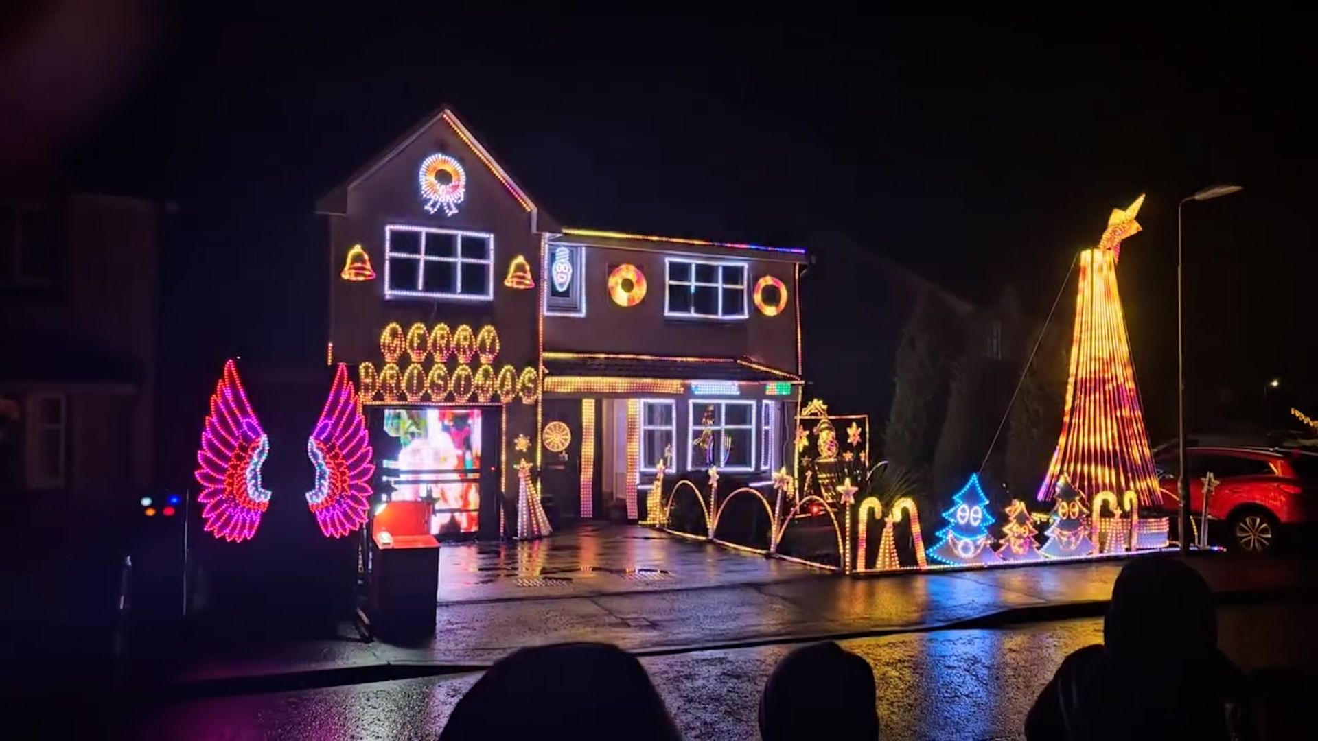 The house with the 24 000 light Christmas display