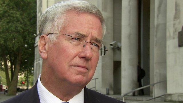 Michael Fallon on extending anti-IS operation to Syria - BBC News