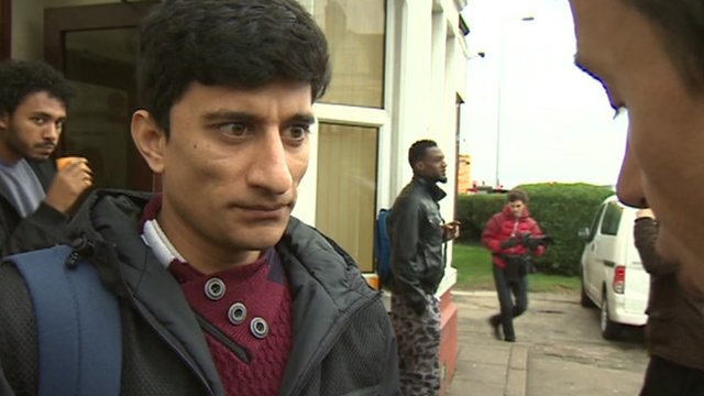 Asylum housing doors in Middlesbrough repainted - BBC News