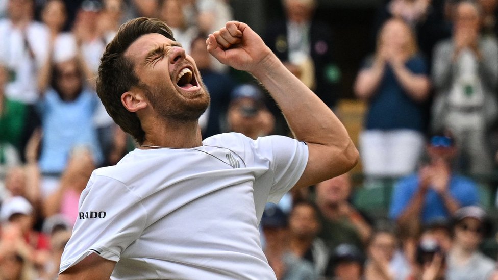Cameron Norrie: 'I'm the last Brit standing' at Wimbledon - CBBC Newsround