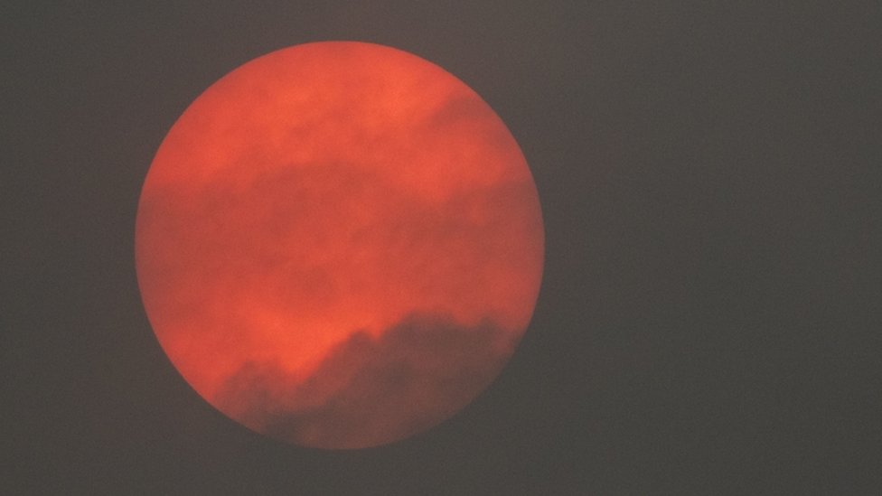 Why did the Sun turn red? - CBBC Newsround