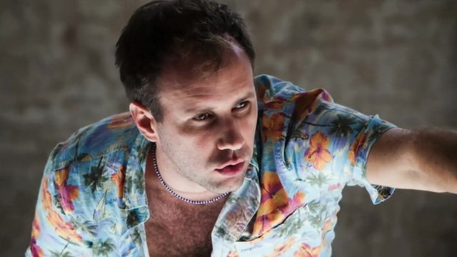 Living the theatre of dreams in Sydney - BBC News