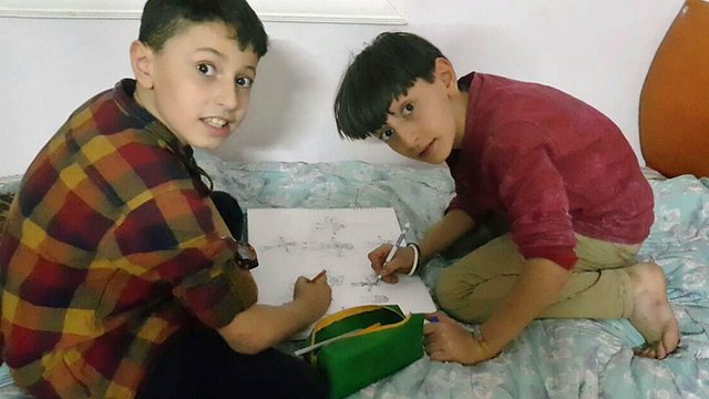 Tracy Beaker illustrator helping young Syrian refugees - BBC Newsround